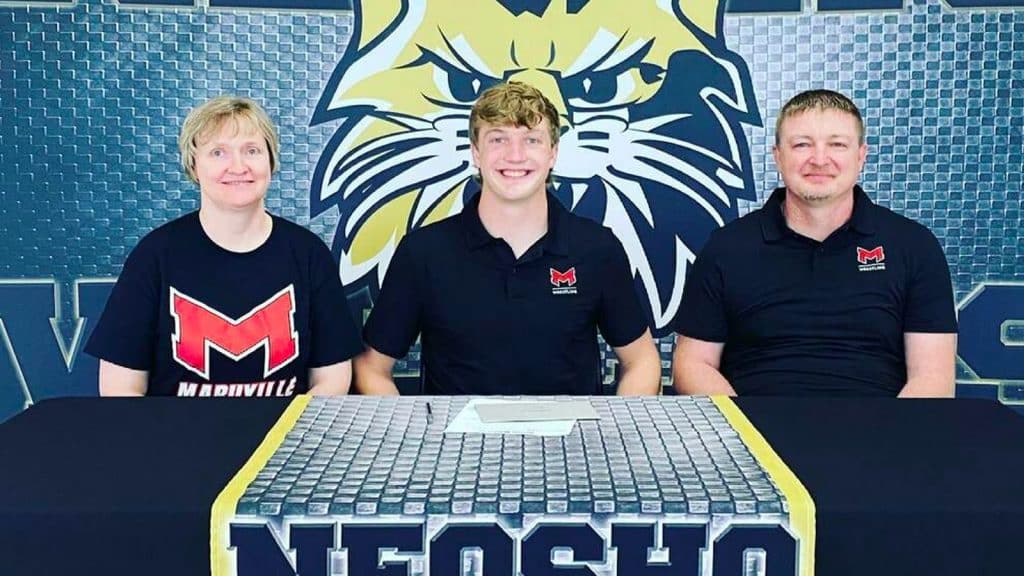 Neosho's Jeremiah Larson has made his college decision ...