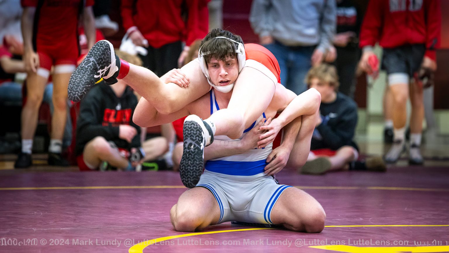 Liberty racks up another district title, fueled by 3x state champ ...